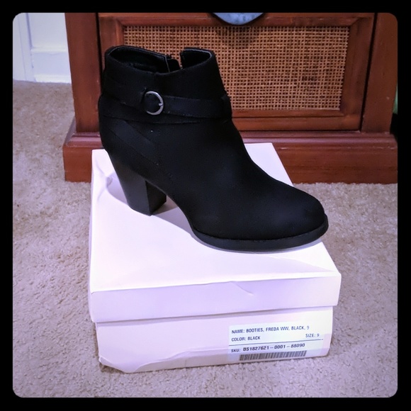 JustFab | Shoes | Black Booties | Poshmark
